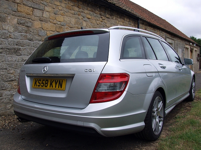 The Car Enthusiast | image gallery | 2009 Mercedes-Benz C-Class Estate